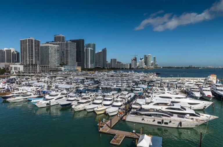 Sealcon Meets Connectivity Needs for Marine Applications | Sealcon